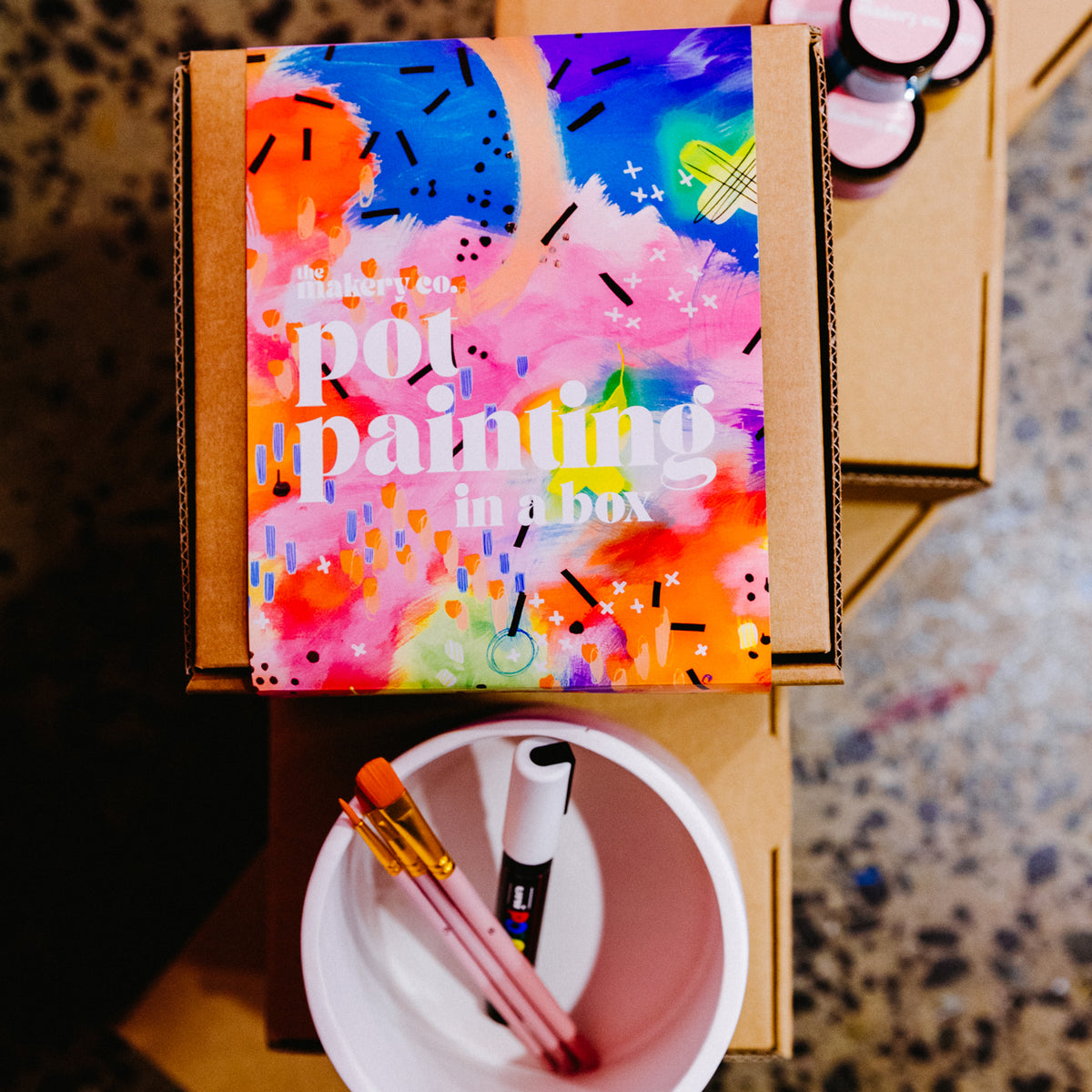 Workshop In A Box: Creative Art & Craft DIY Ceramic Pot Painting Kit ...