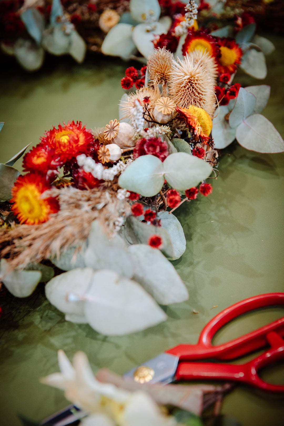 Native Festive Wreaths / Creative Floral Art Workshop / Adelaide Hills ...